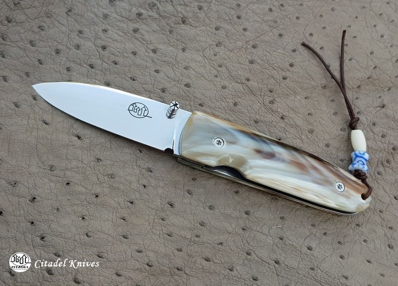 Citadel "Monterey Cow Horn"- Folding Knife